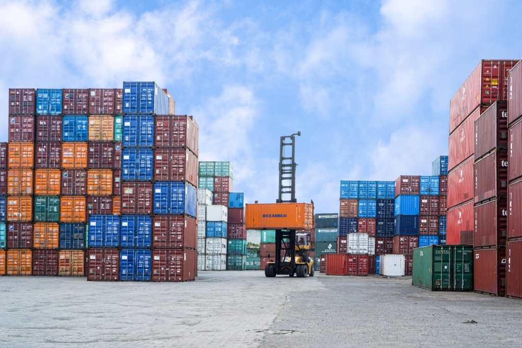 transporte maritimo contenedores - Custom Broker Co., S.A.